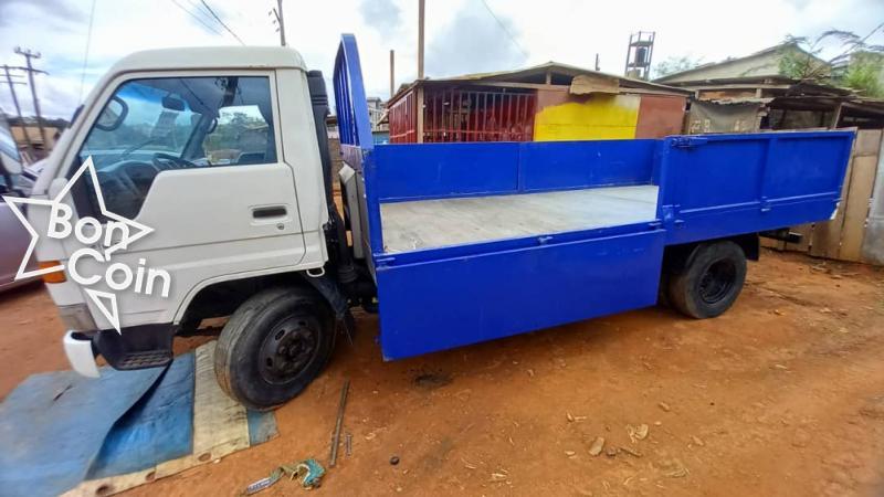 TOYOTA DYNA 400 année 2002, prix 15,000,000 FCFA - Cameroun, Yaoundé ...